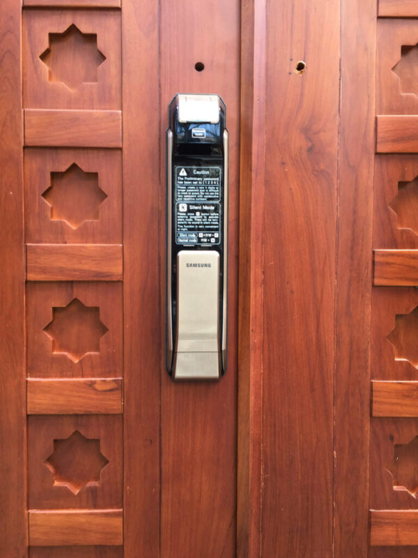 Khóa Cửa Vân Tay Push/Pull Samsung SHS-P718