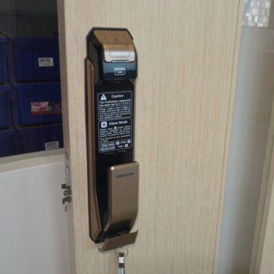 Khóa Cửa Vân Tay Push/Pull Samsung SHS-P718